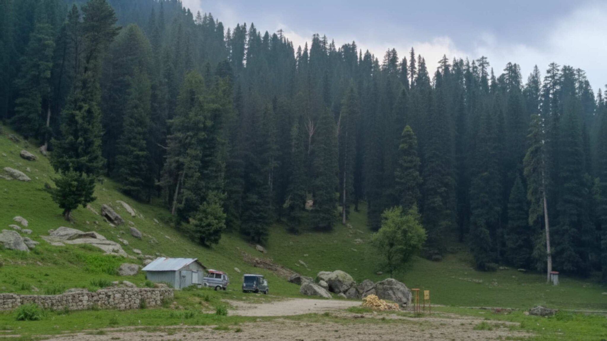 Sethan Hampta Valley Guide 2026: Travel, Snow & Ski